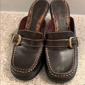 Mudd | Shoes | Mudd Brown Mules Clogs | Poshmark
